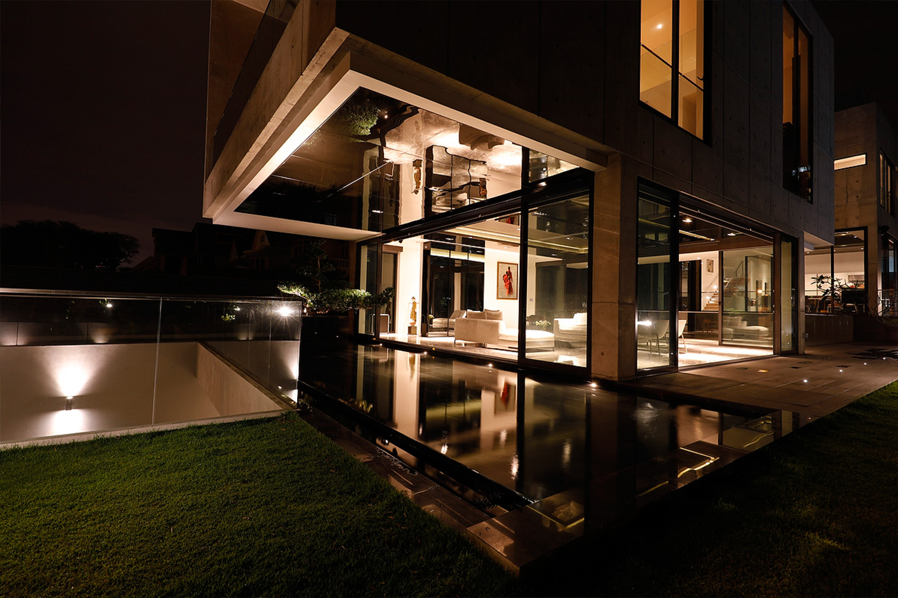 Portfolio Magazine: Inside Homes Supplement 2019 | Peter Tay, Singapore