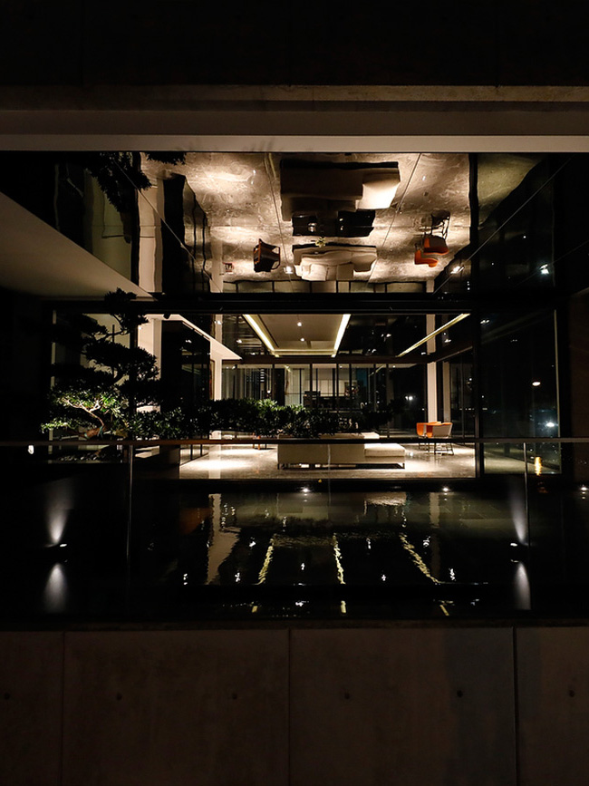 Portfolio Magazine: Inside Homes Supplement 2019 | Peter Tay, Singapore