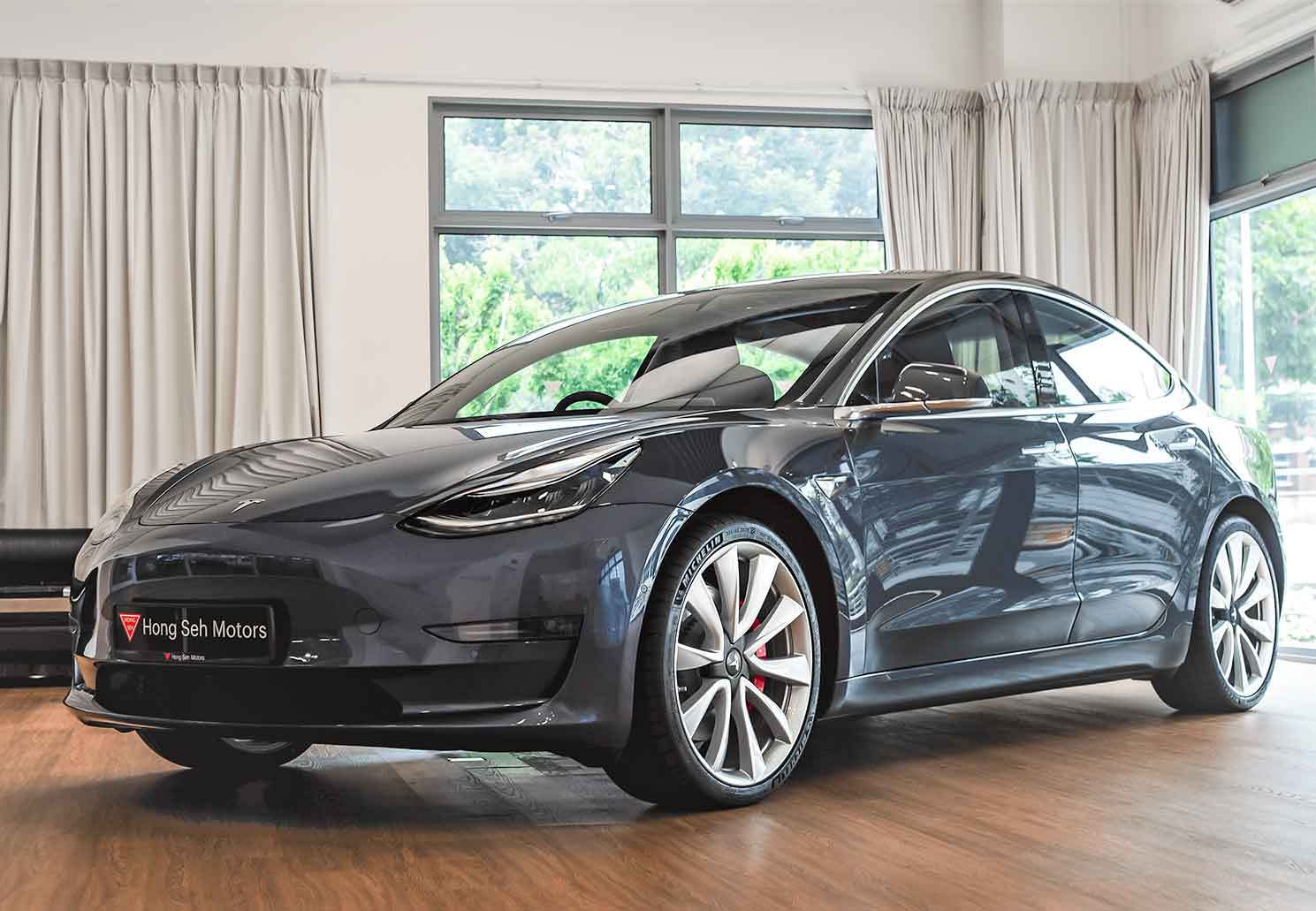 Tesla’s Latest Model Still Packs a Punch in a Smaller Size | PORTFOLIO ...